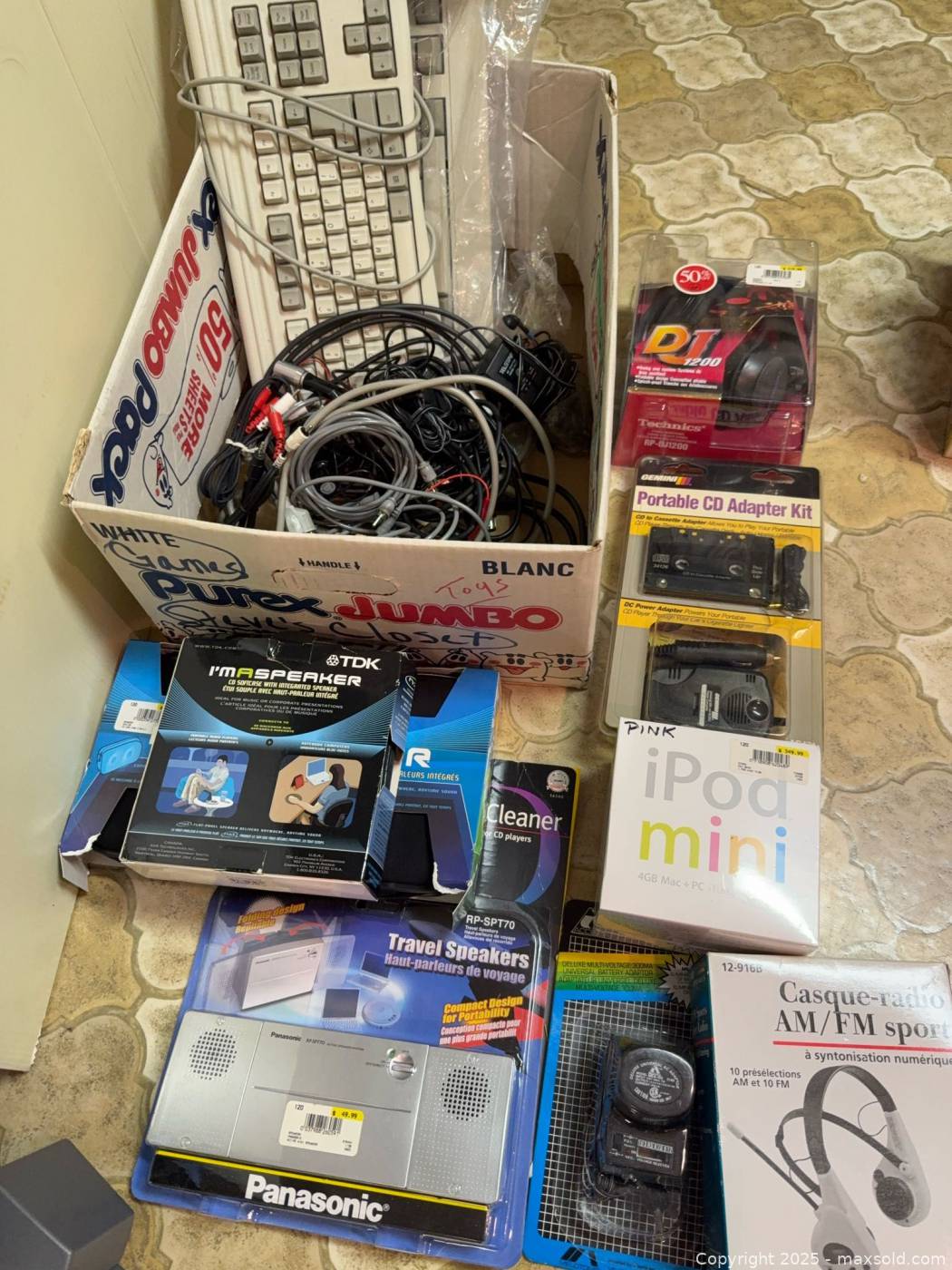 Apple iPod mini, speakers, radio, keyboard, cables & audio accessories ...