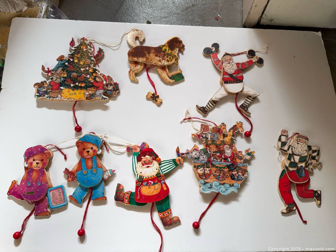 Vintage wooden Christmas pull-string die-cut decorations | Maxsold