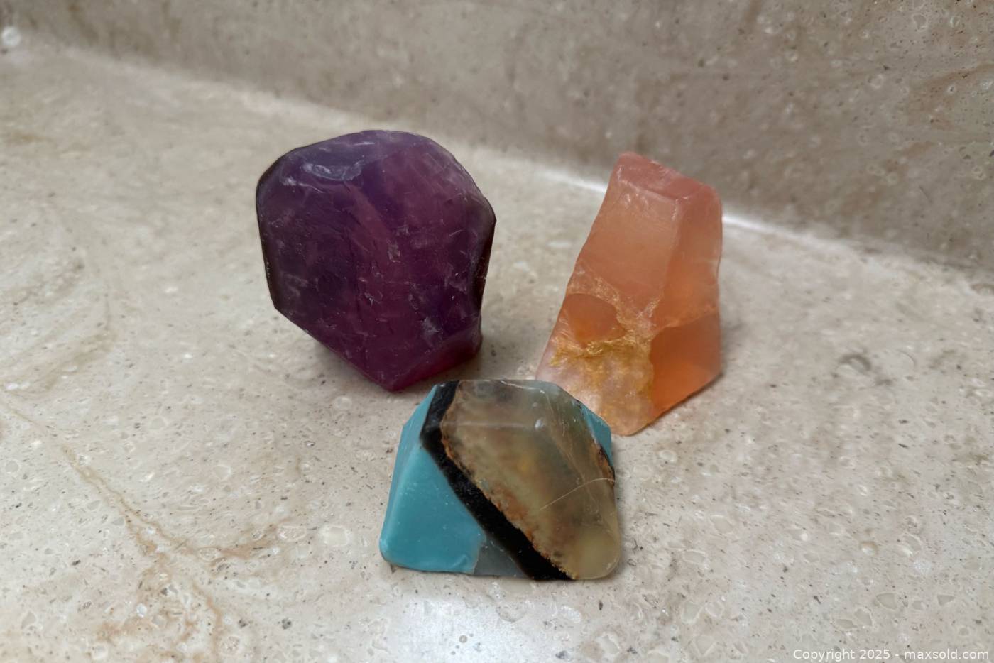 Decorative rough-cut mineral soaps | Maxsold