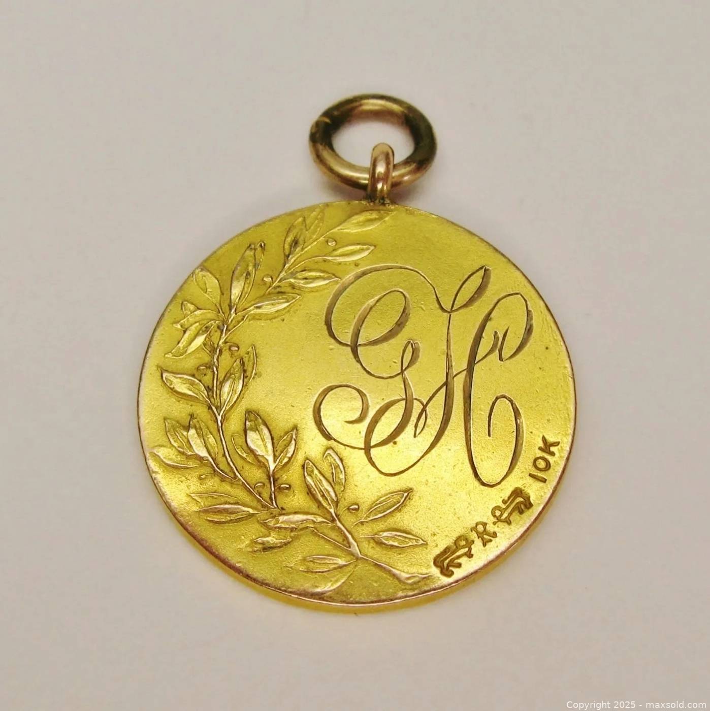 10K Gold Checker Tournament Pendant 1918 | Maxsold