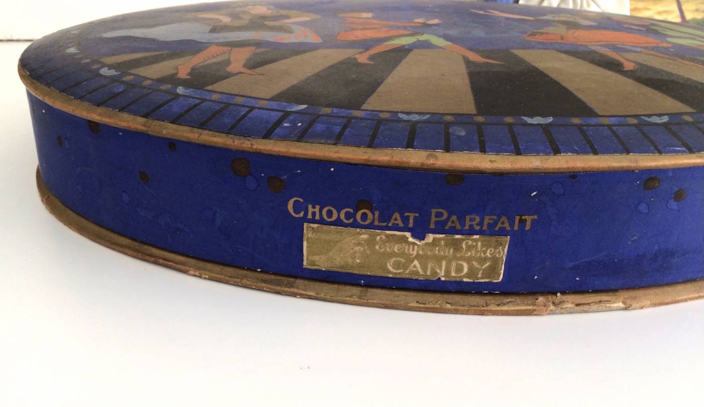 Four vintage 1950s chocolate boxes | Maxsold
