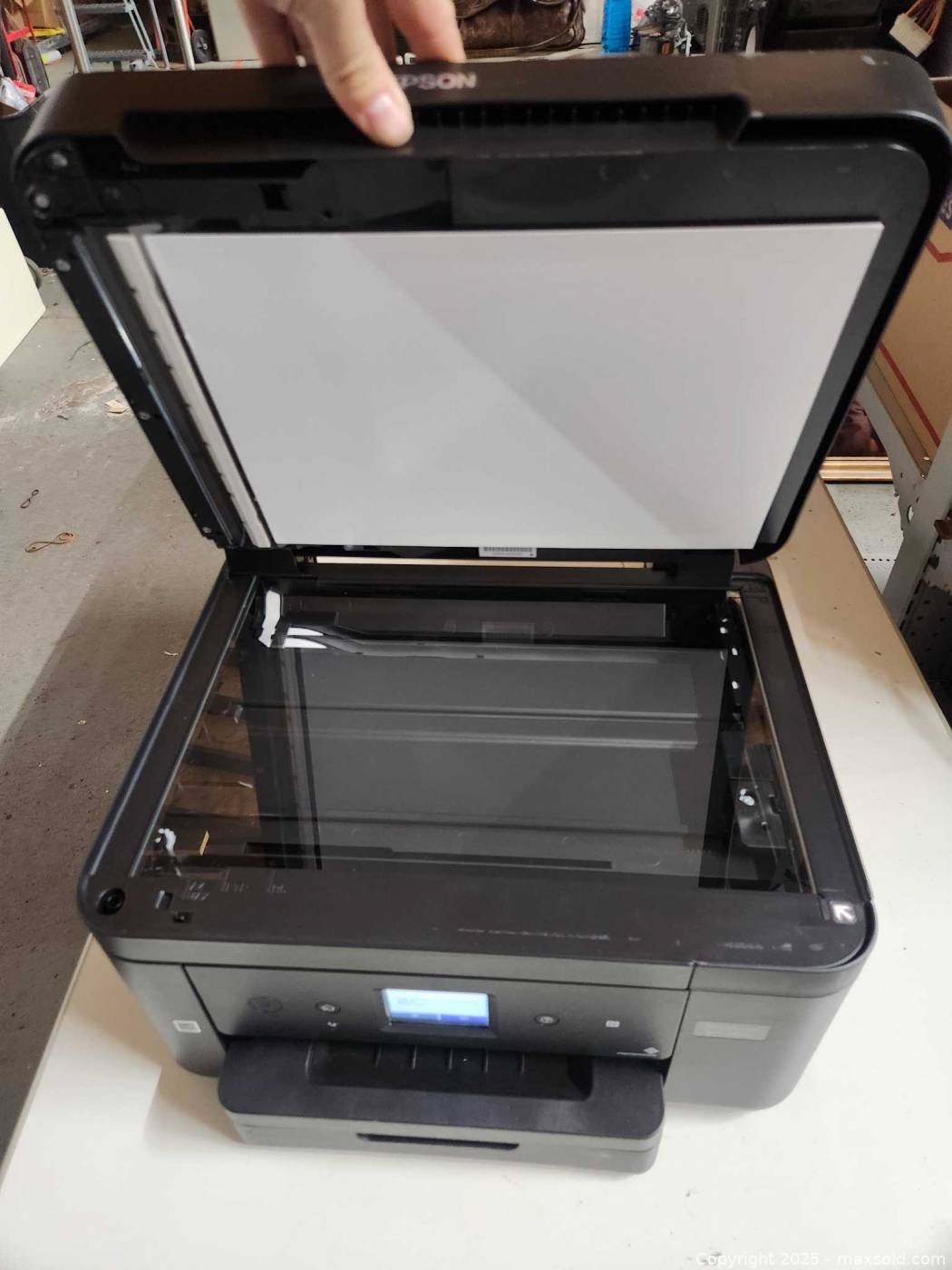 Epson WorkForce WF-2860 all-in-one printer | Maxsold