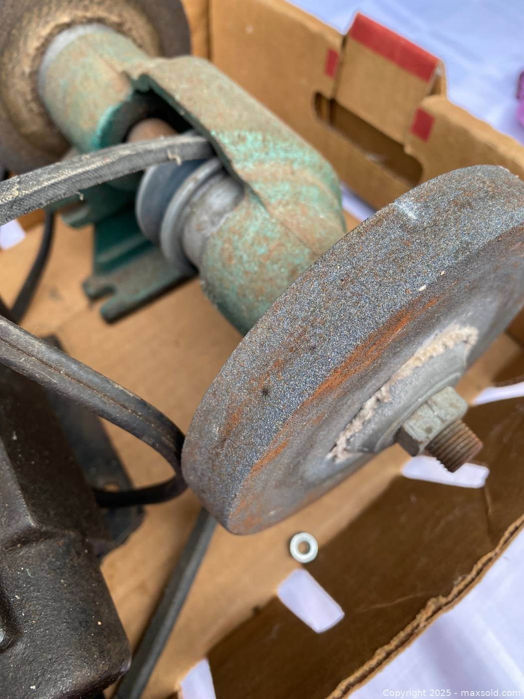 Leland Electric 1/6 HP motor with sanding wheel | Maxsold