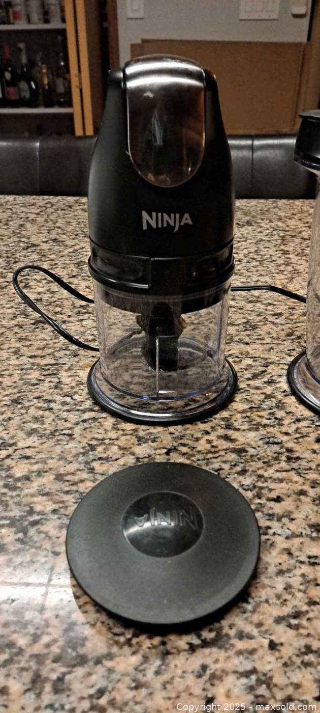 Ninja countertop blender and food chopper set | Maxsold