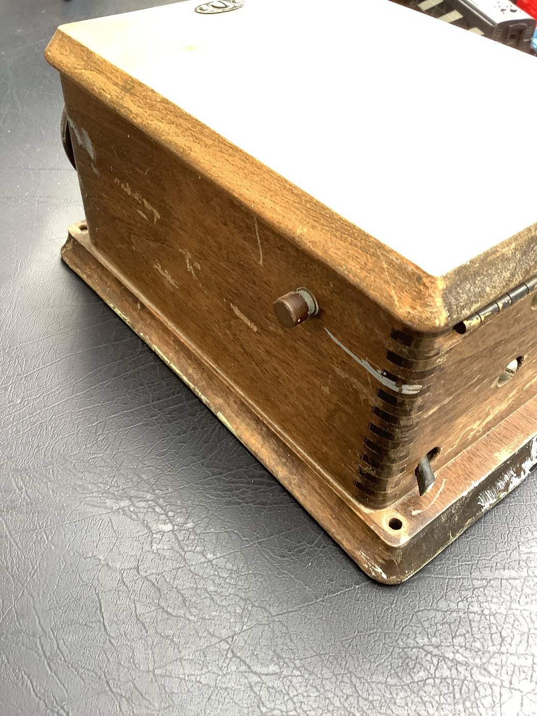 Northern Electric wooden crank ringer box | Maxsold