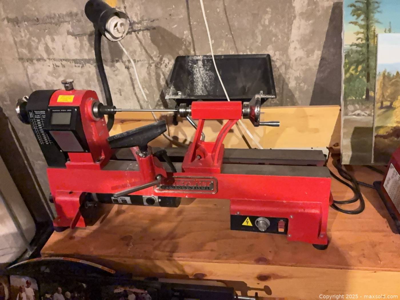 Turncrafter Commander & Central Machinery 93212 red metal bench lathes ...