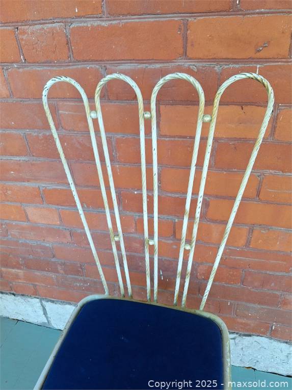 Metal Ice Cream Parlor Chair | Maxsold