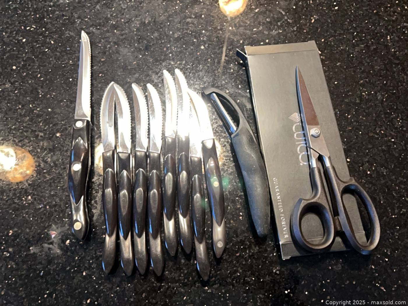 Cutco cutlery set with shears and peeler | Maxsold
