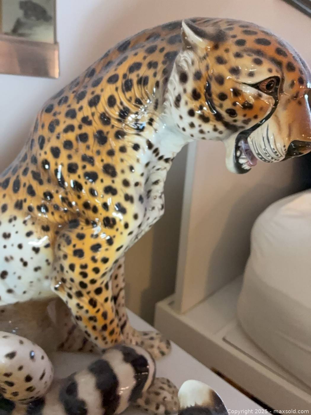 Vintage Italian ceramic cheetah figurines | Maxsold