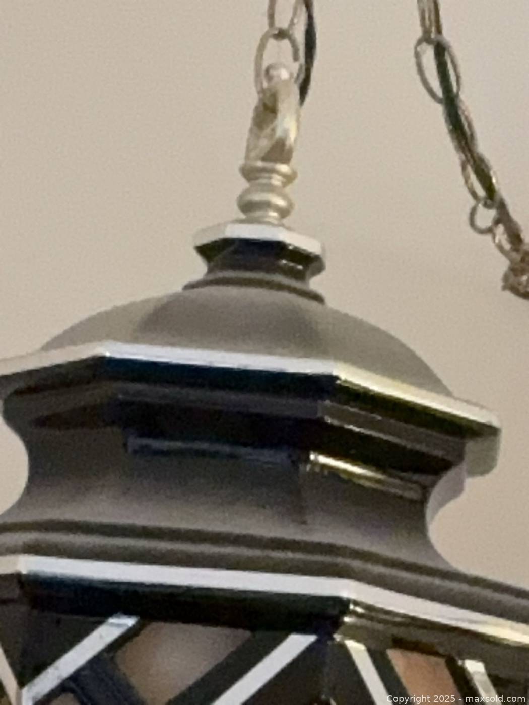 Vintage hanging plug-in lantern light | Maxsold