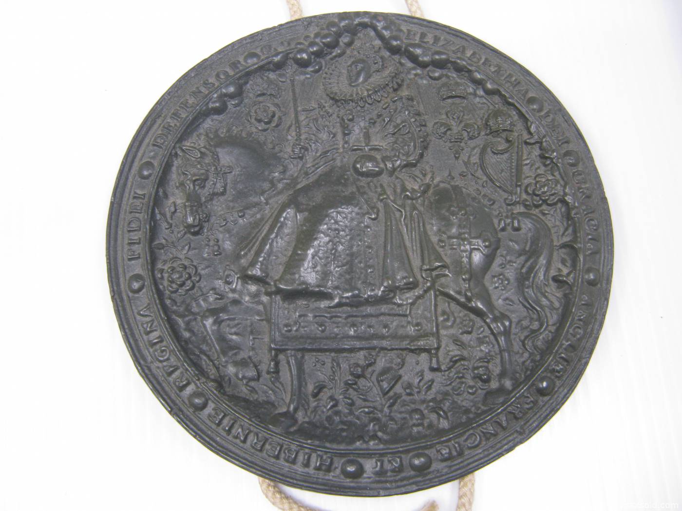 British Museum replica Queen Elizabeth seal | Maxsold