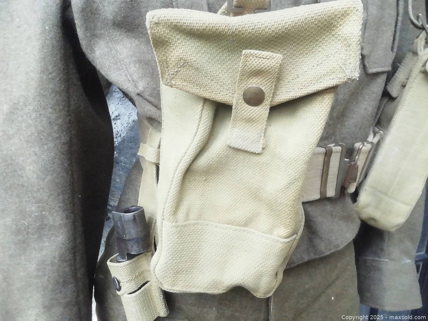 British Army 1937 Pattern Webbing Set | Maxsold