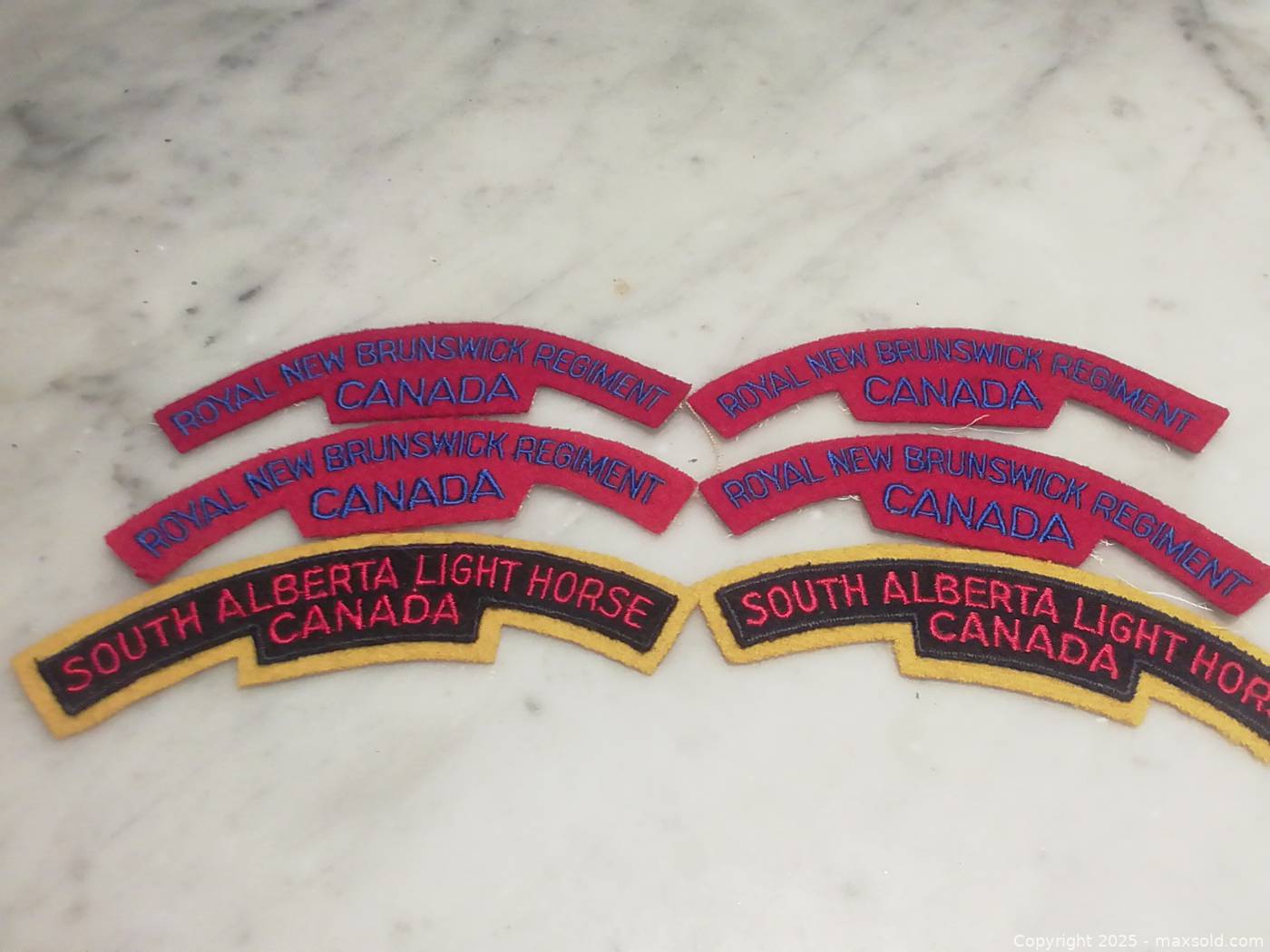 Canadian Army embroidered shoulder title patches | Maxsold