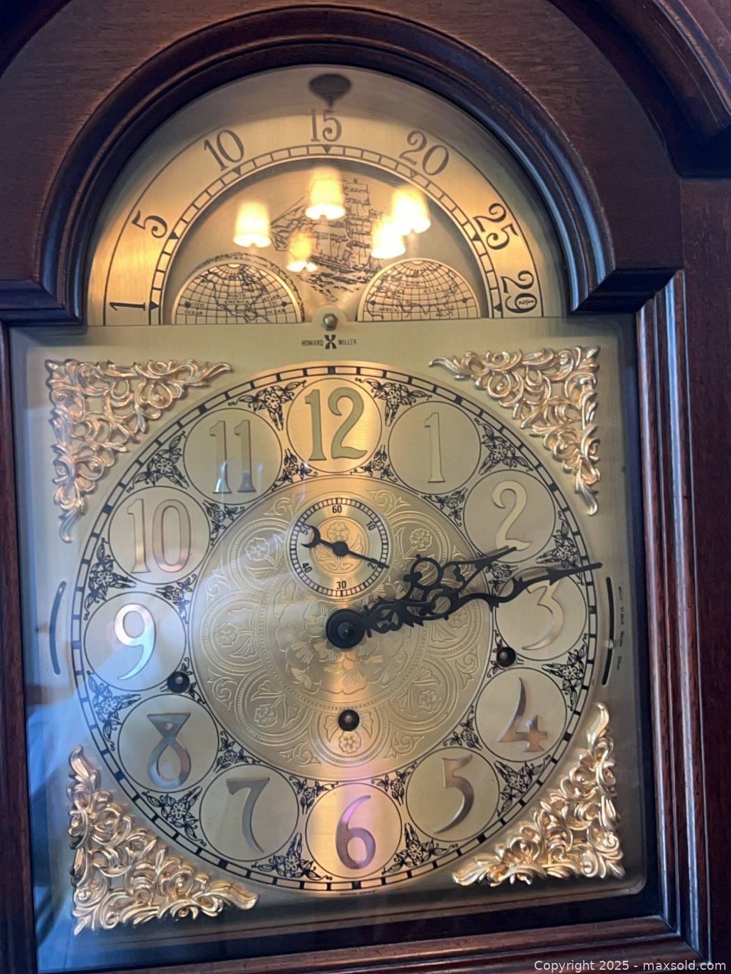 Howard Miller mechanical grandfather clock | Maxsold
