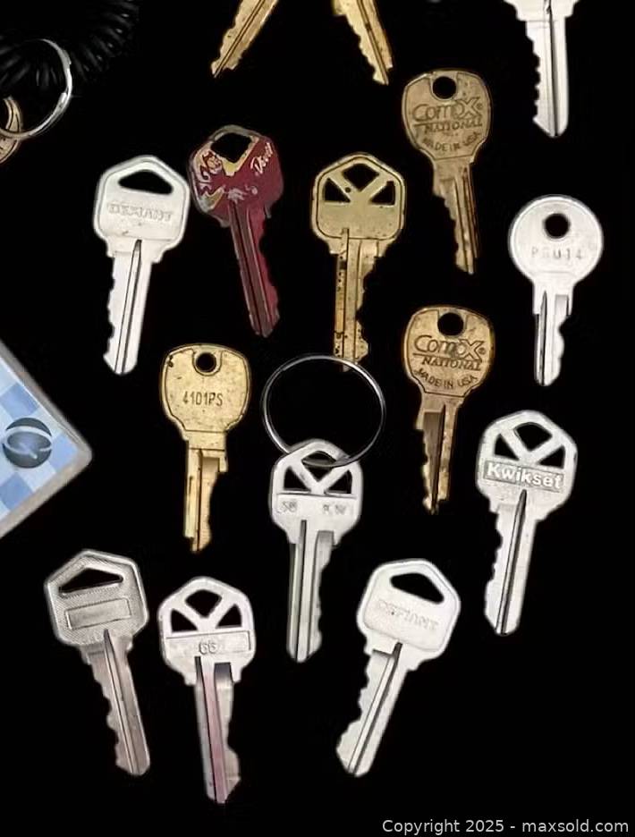 Assorted Metal Keys With Keychains | Maxsold
