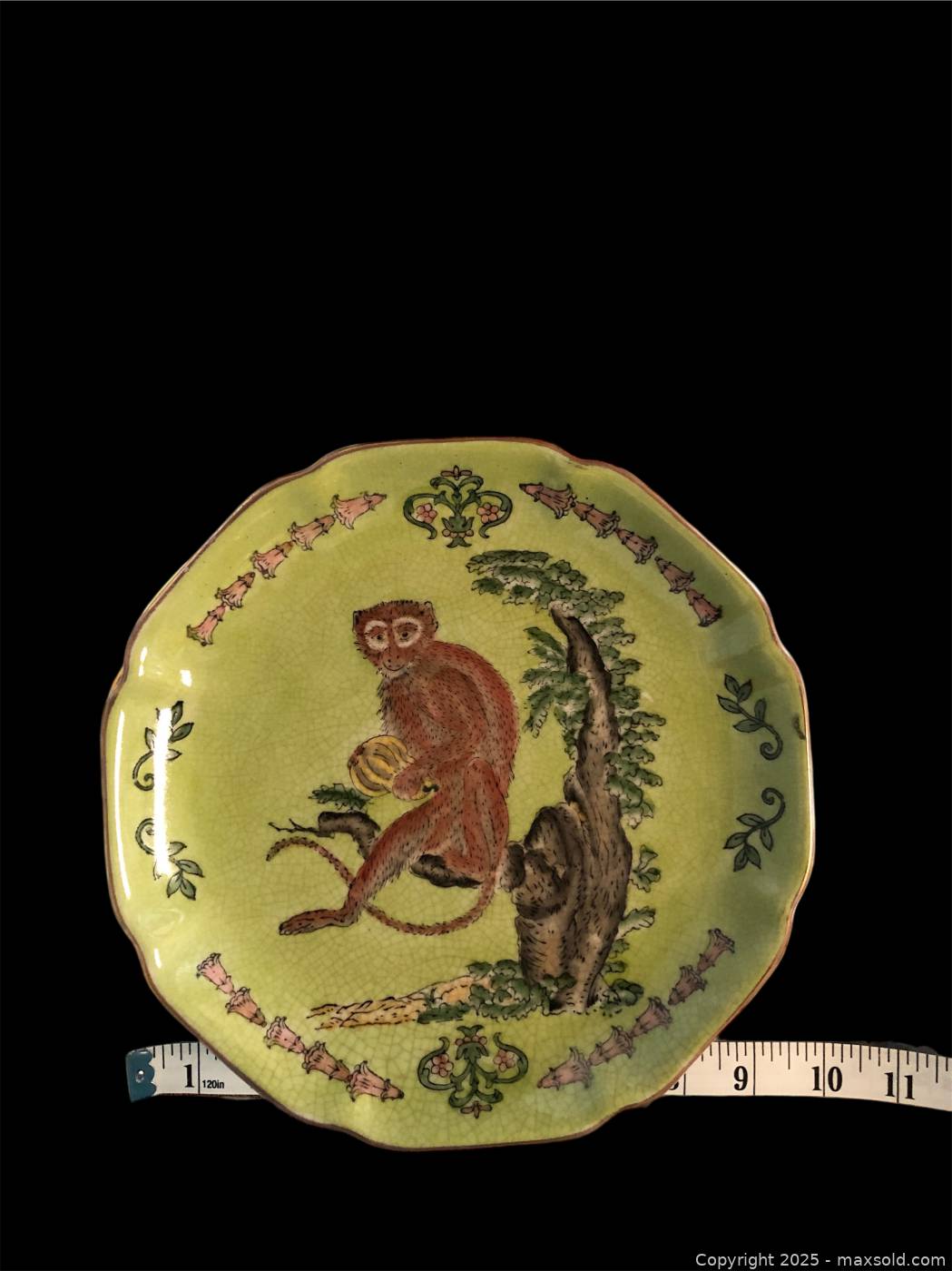 American Atelier Monkey Pattern Crackle Plates, 3 | Maxsold