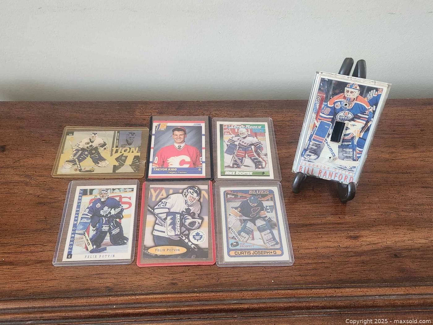 NHL goalie hockey cards and Bill Ranford switch cover | Maxsold