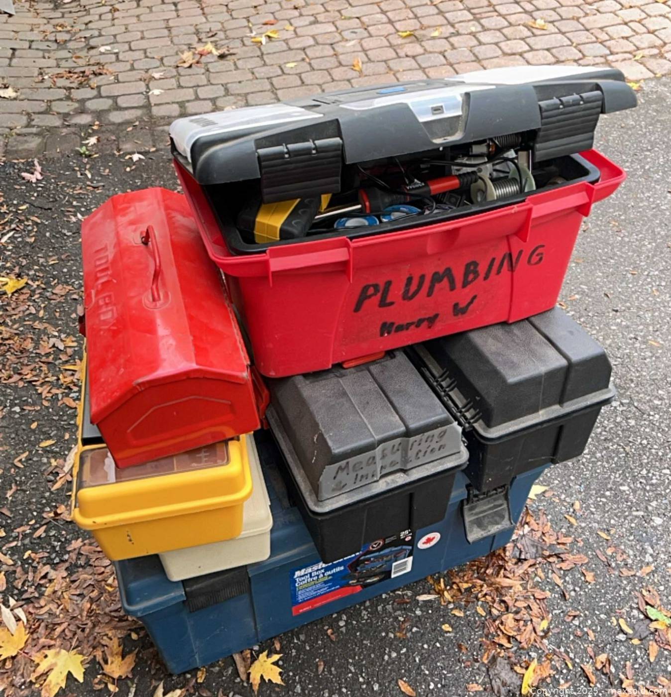 Toolboxes and totes with hand tools and hardware, 7 pieces | Maxsold