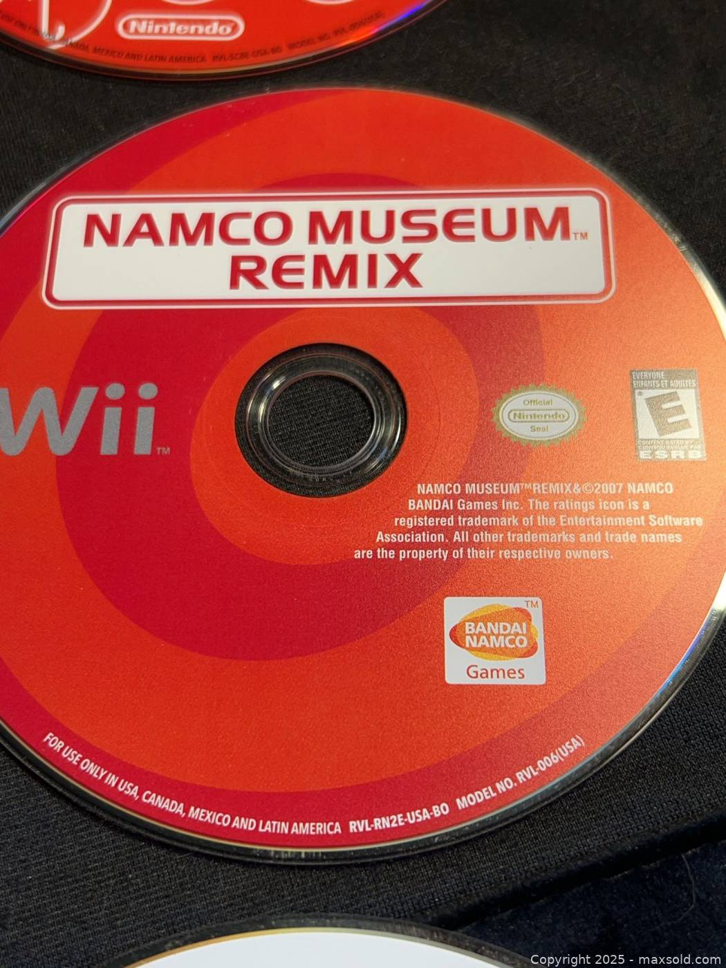 8 loose Wii game discs | Maxsold