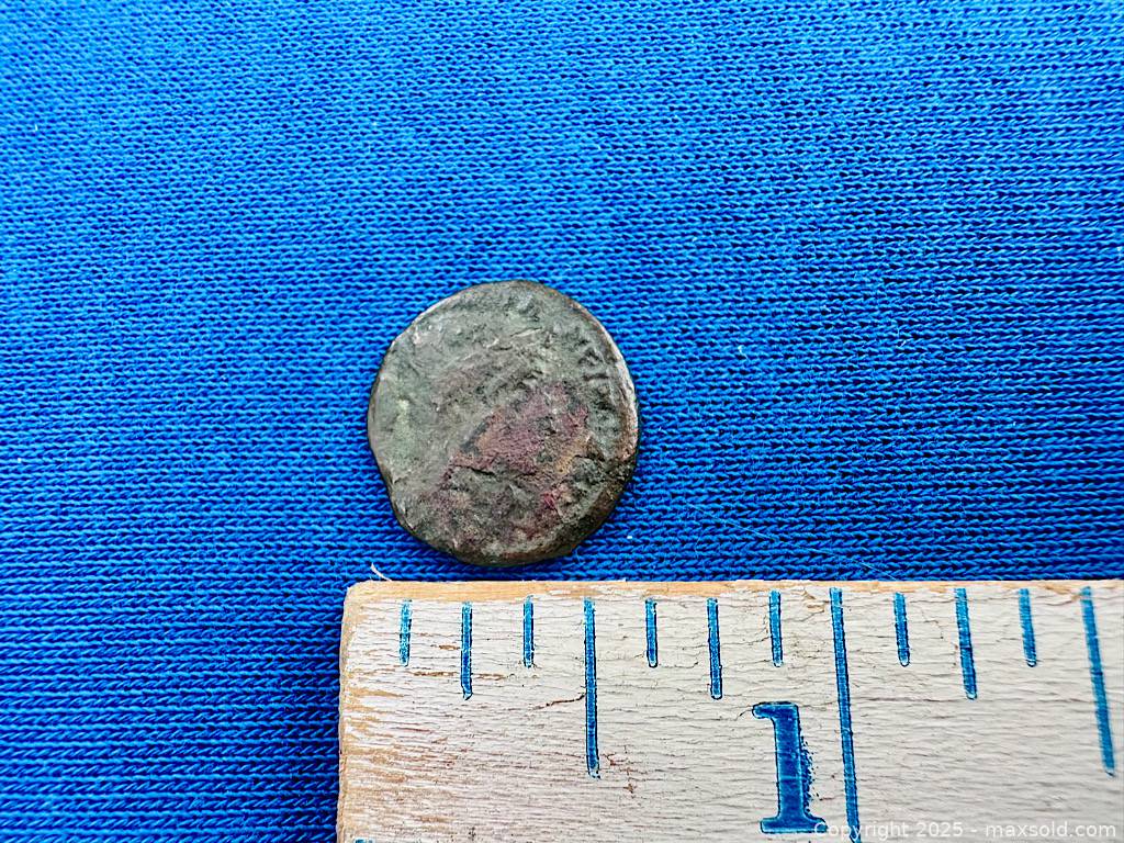 1732 Dutch VOC Zeeland 2 Stuiver Coin | Maxsold