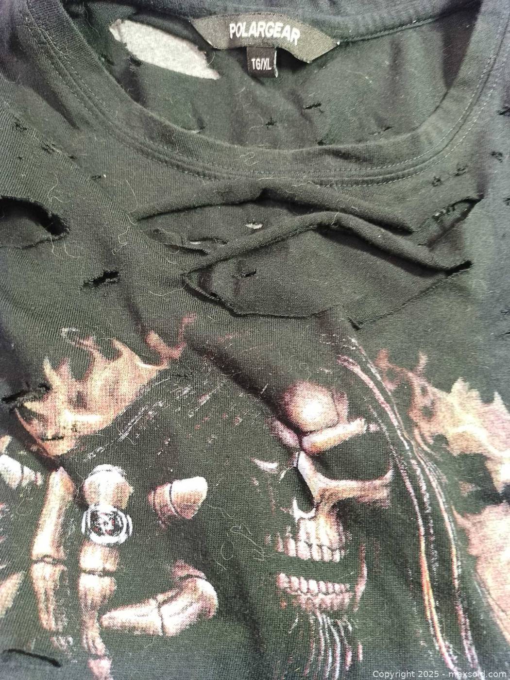 PolarGear distressed skeleton rock T-shirt | Maxsold