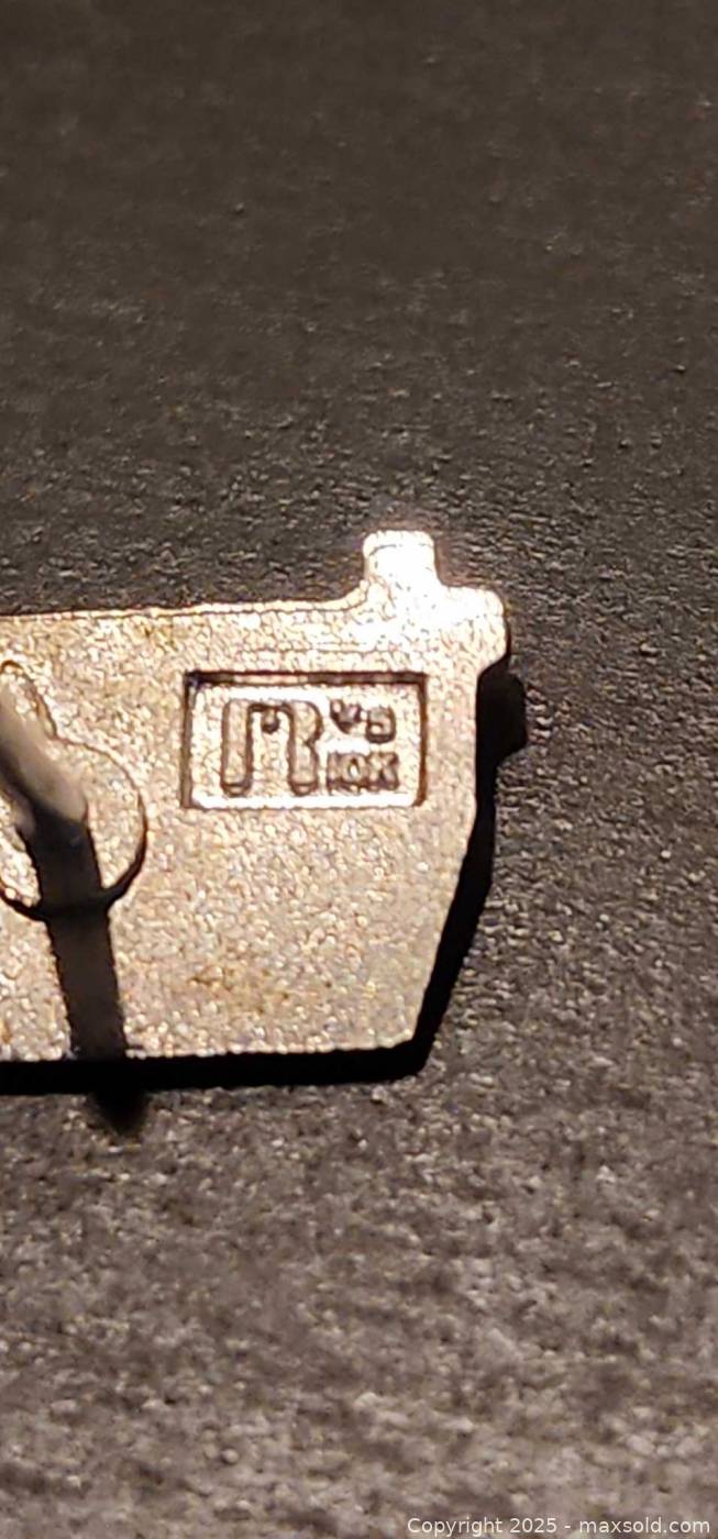 10kt gold 5-year service pin | Maxsold