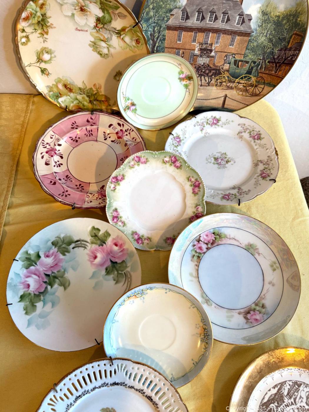 Antique Decorative Plate Assortment | Maxsold