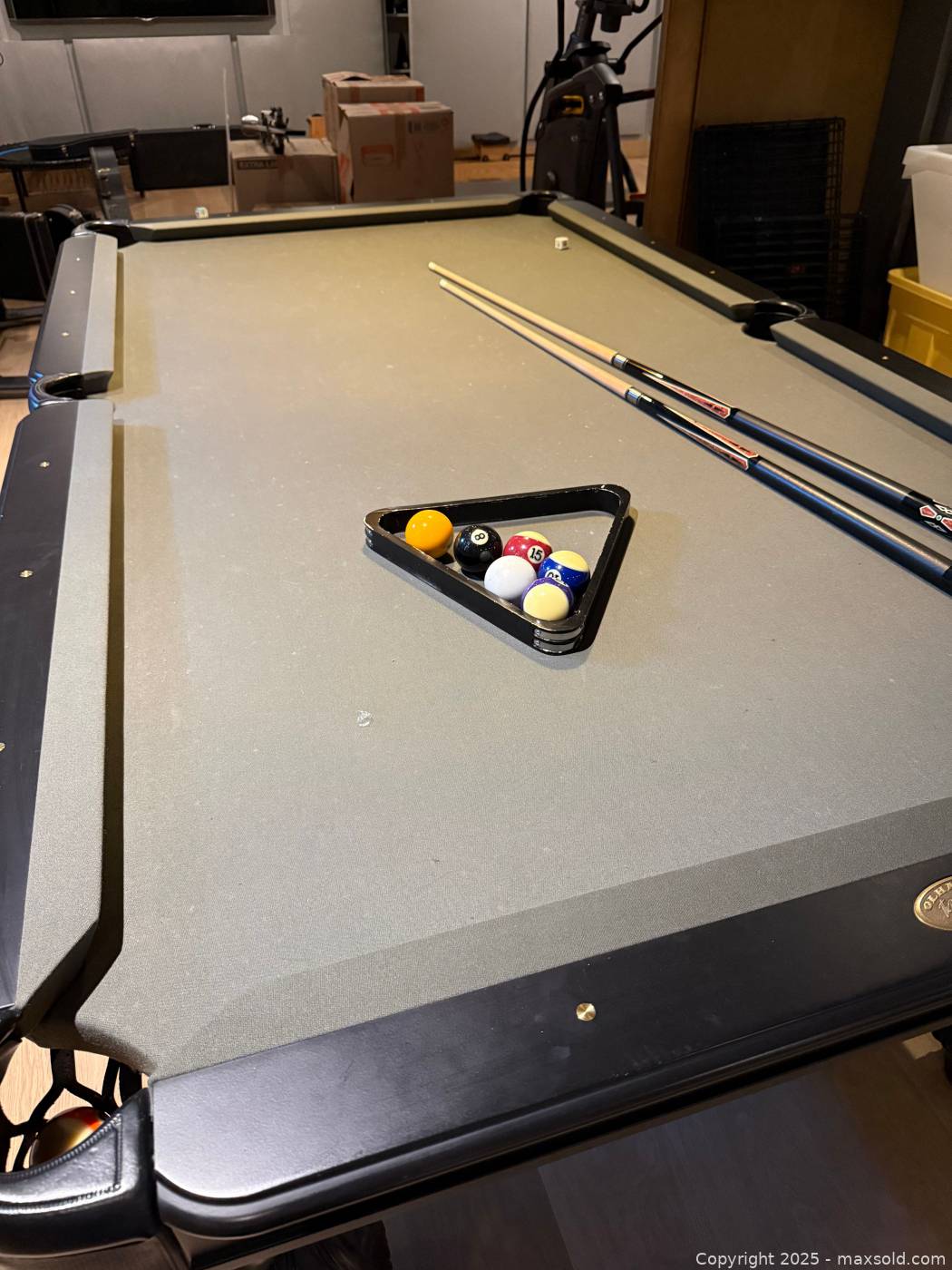 Olhausen St. George 4' x 8' Pool Table | Maxsold