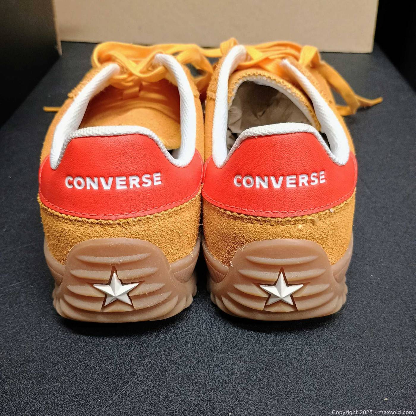 Converse Run Star Trainer OX sneakers size M7 W8.5 | Maxsold