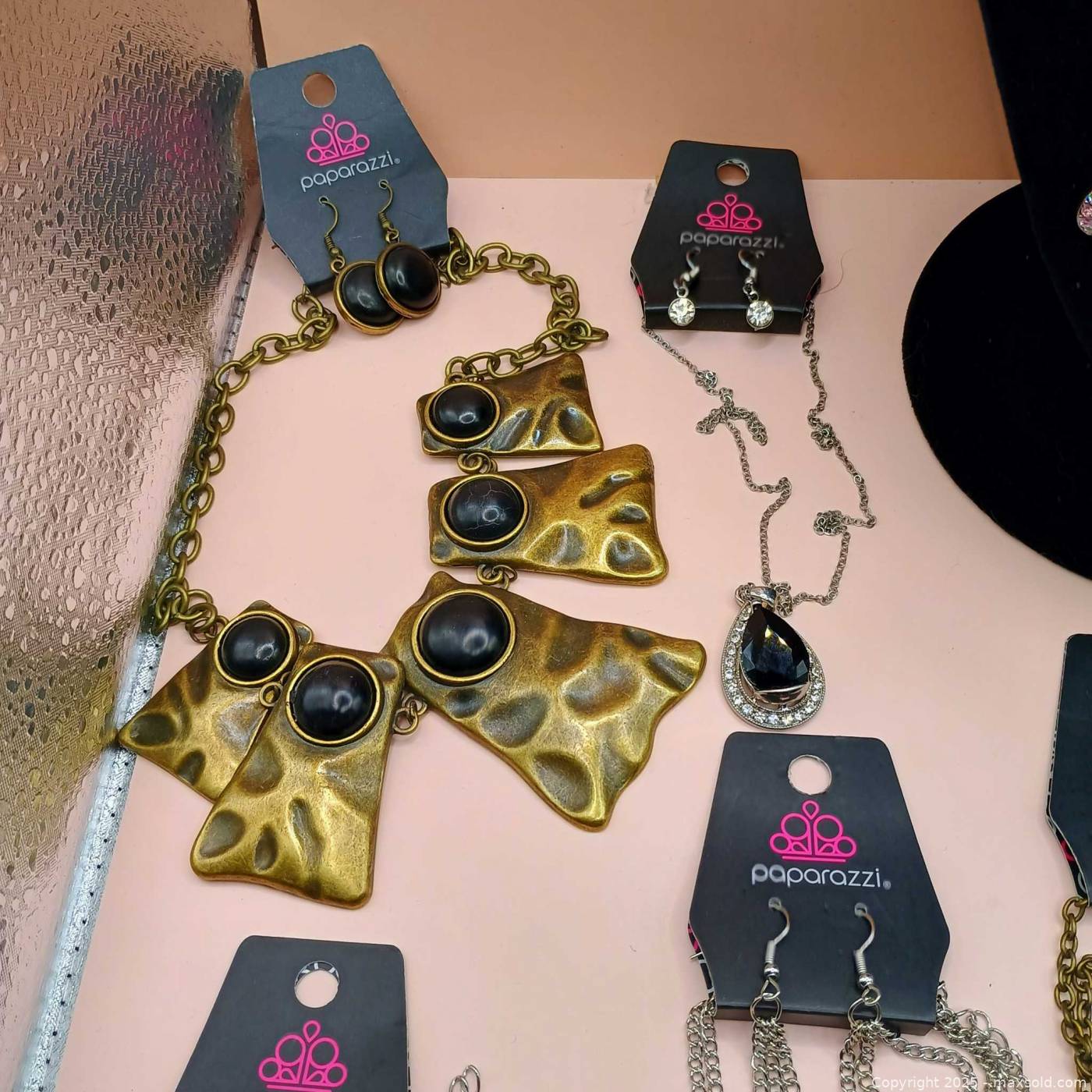 10 Paparazzi Necklace And Earring Sets New | Maxsold