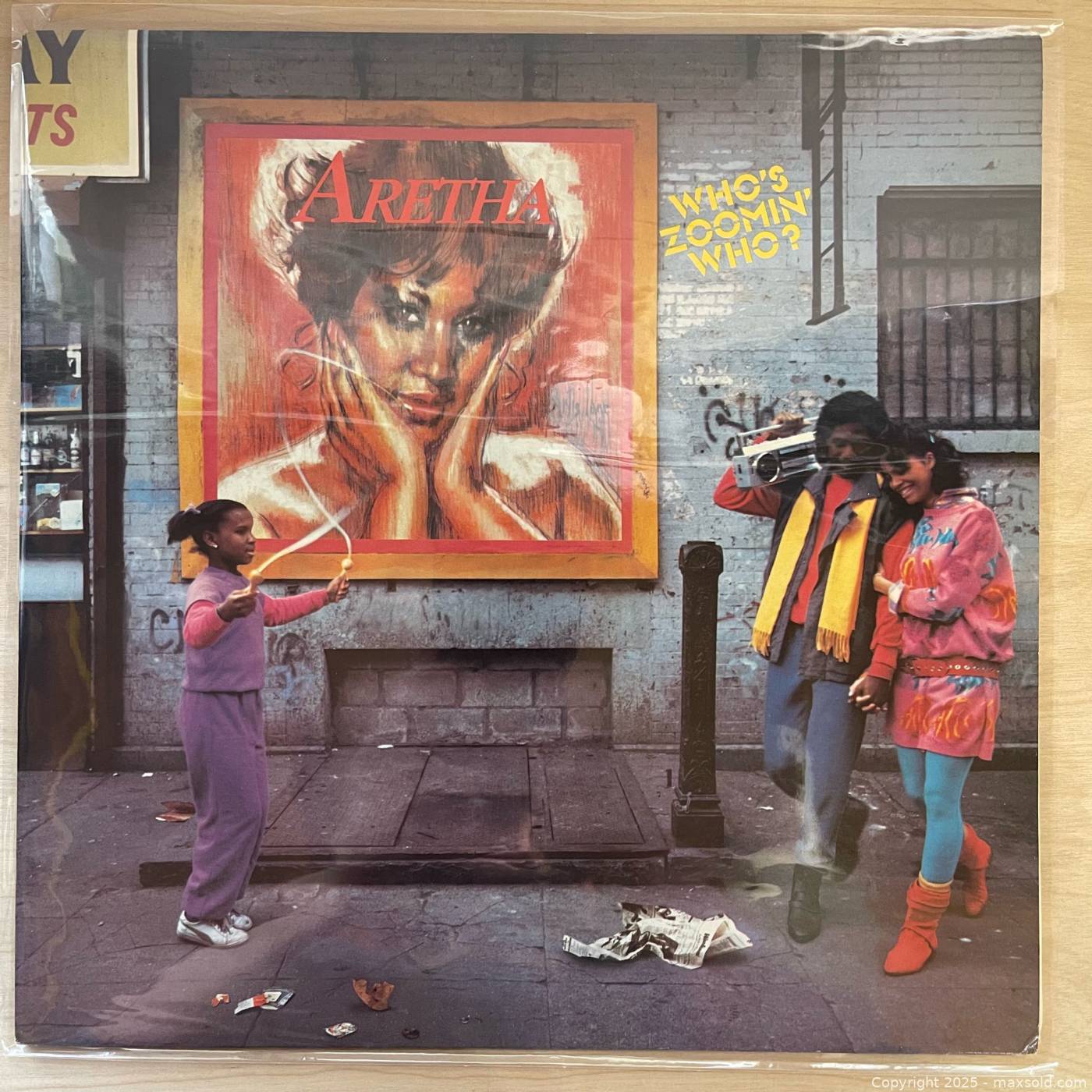 Aretha Franklin "Who's Zoomin' Who?" vinyl LP | Maxsold