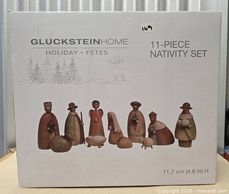 Gluckstein Home 11-Piece Nativity Set | Maxsold