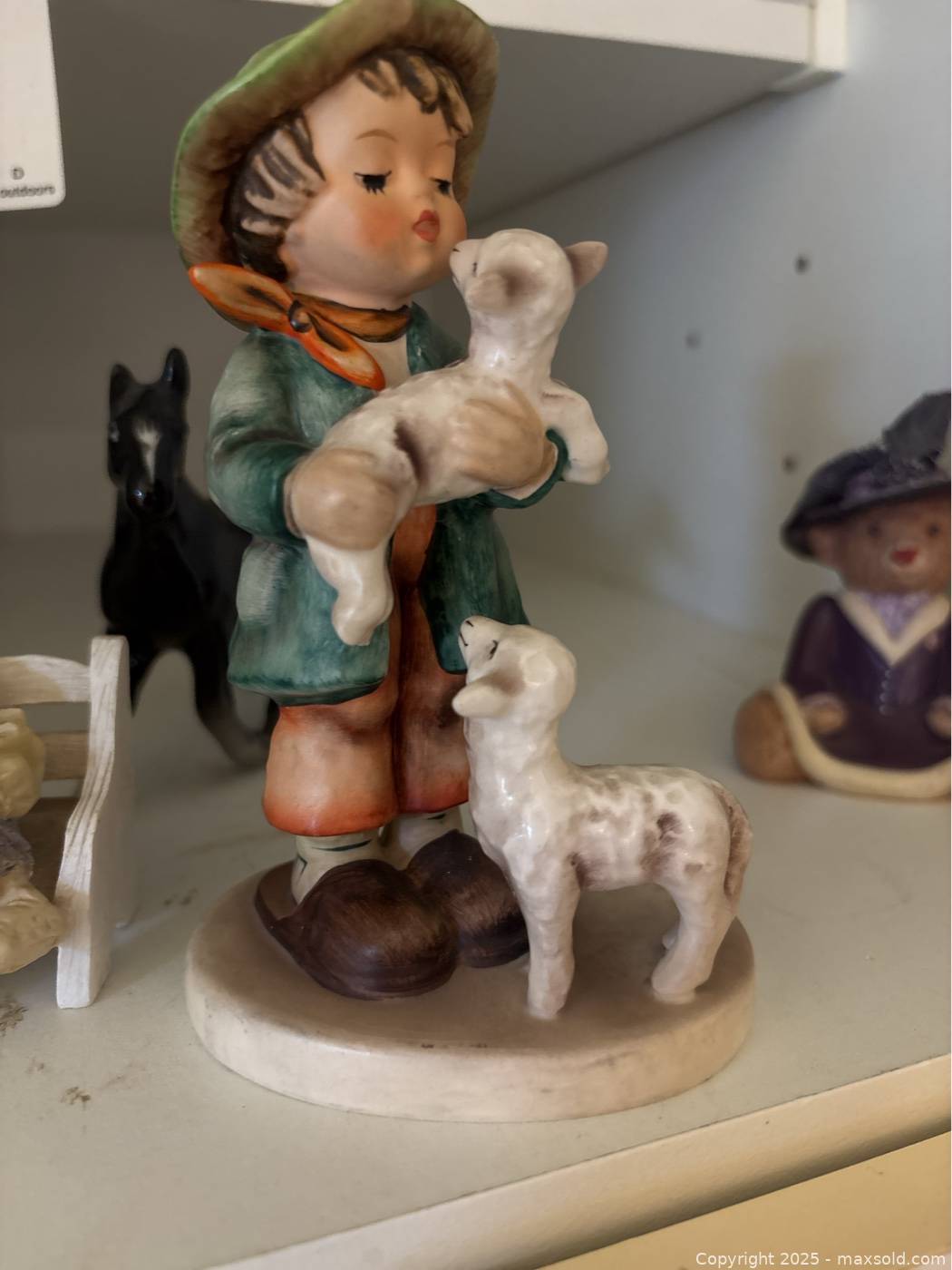 10 figurines Hummel Shepherd’s Boy & animals | Maxsold
