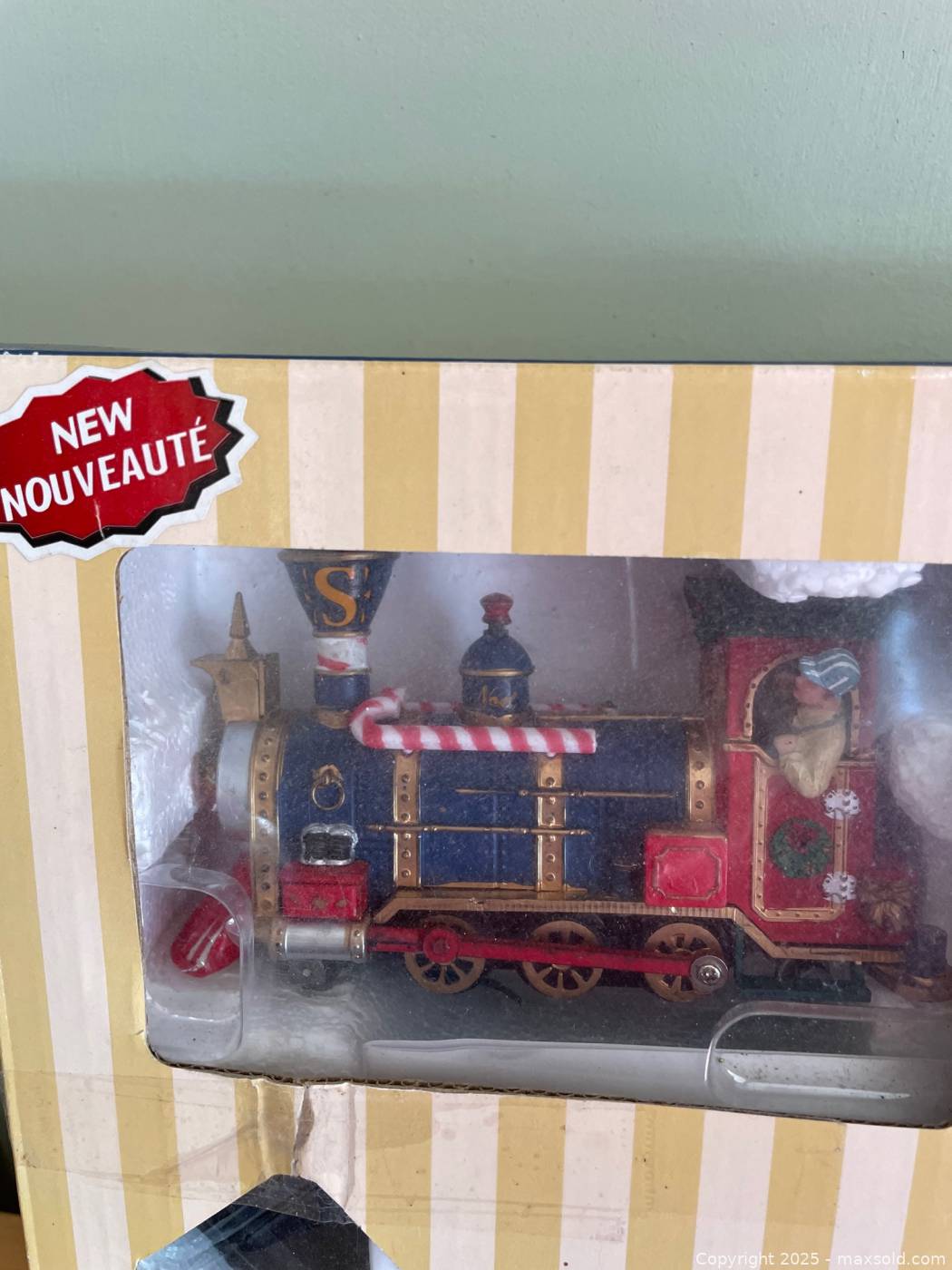 Lemax Village Collection The Starlight Express train set | Maxsold