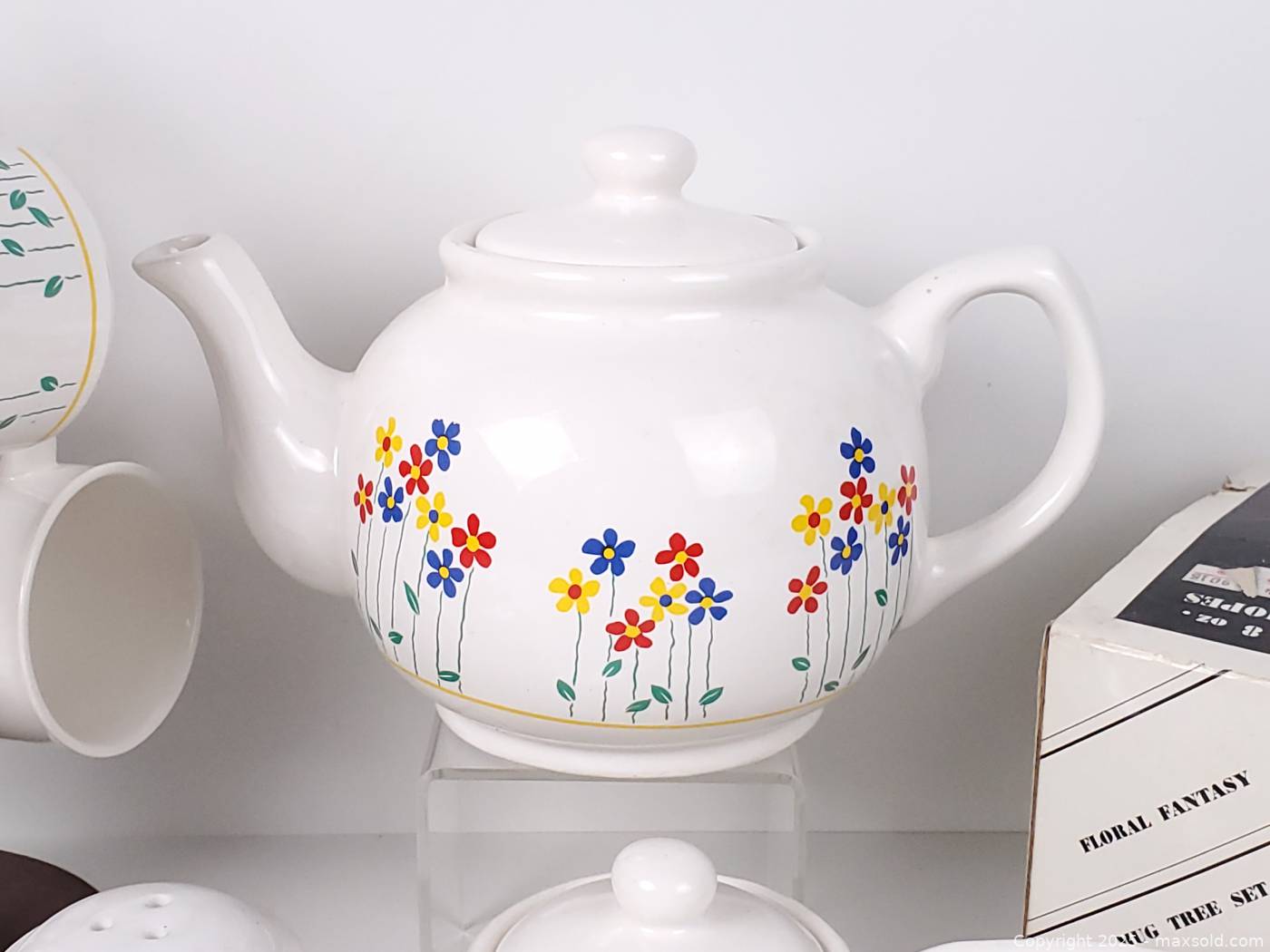 Vintage Floral Fantasy 11-Piece Tea Set | Maxsold