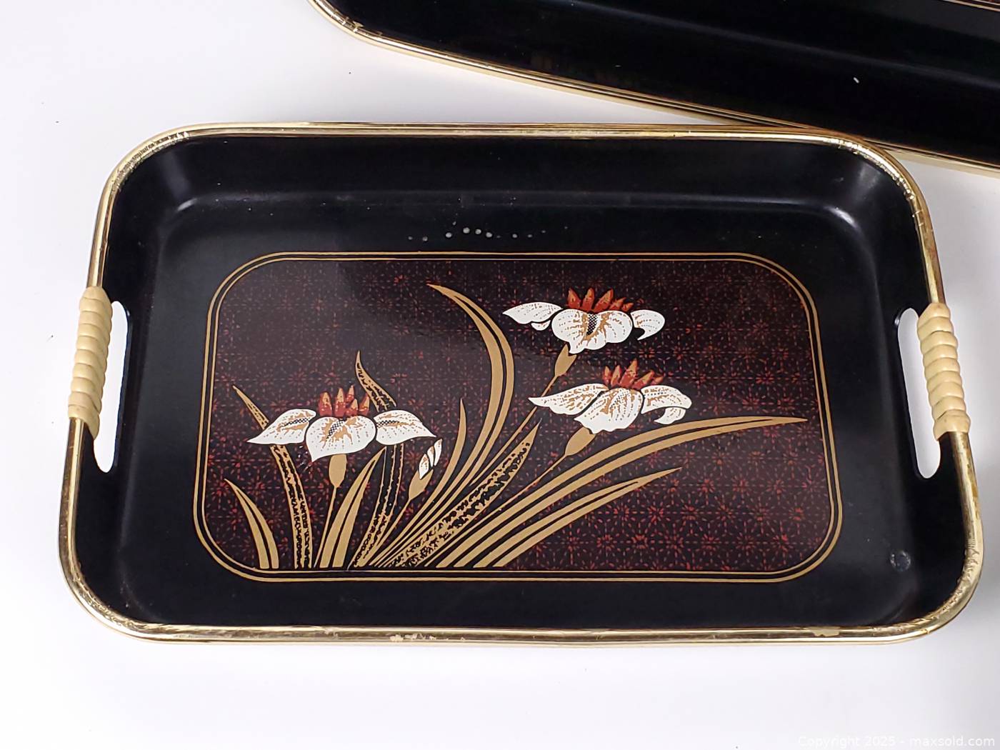 Set of 3 Japanese lacquerware trays | Maxsold