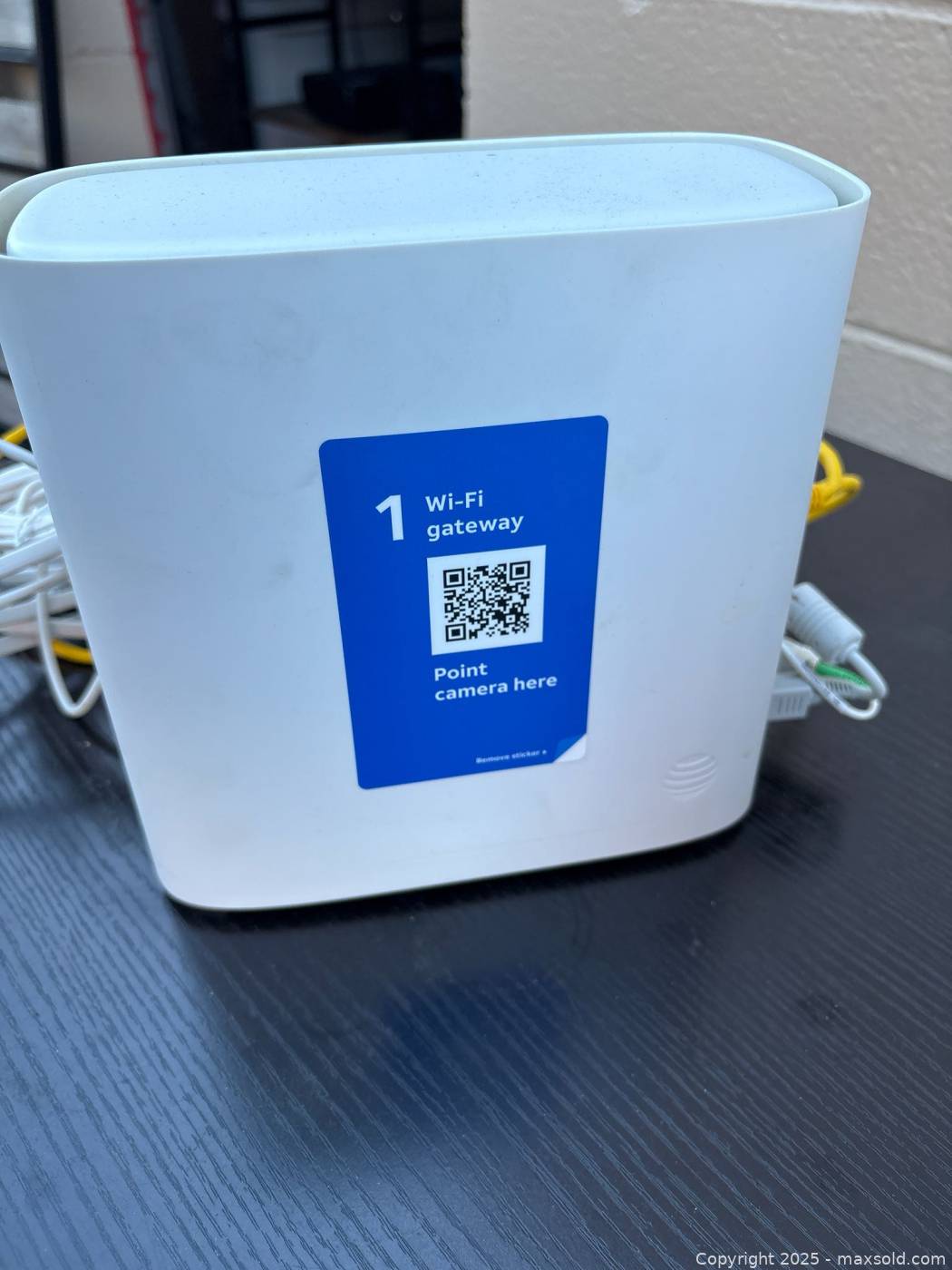 Xfinity and AT&T Wi-Fi gateways | Maxsold
