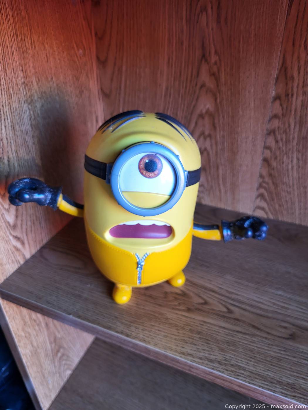 One-Eyed Minion Plastic Figure | Maxsold