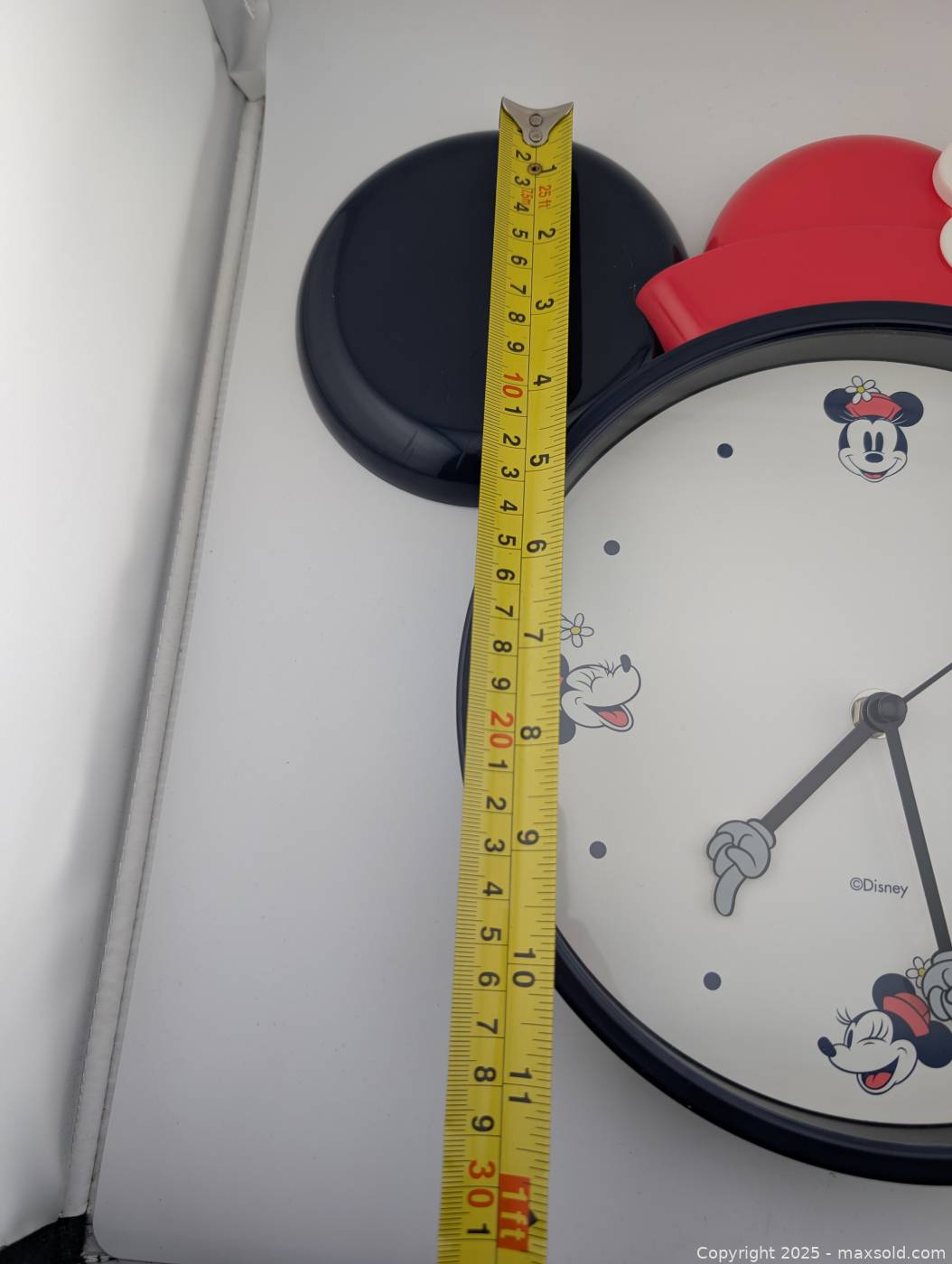 Disney Mickey & Minnie wristwatch wall clock and Miniso Minnie Mouse ...
