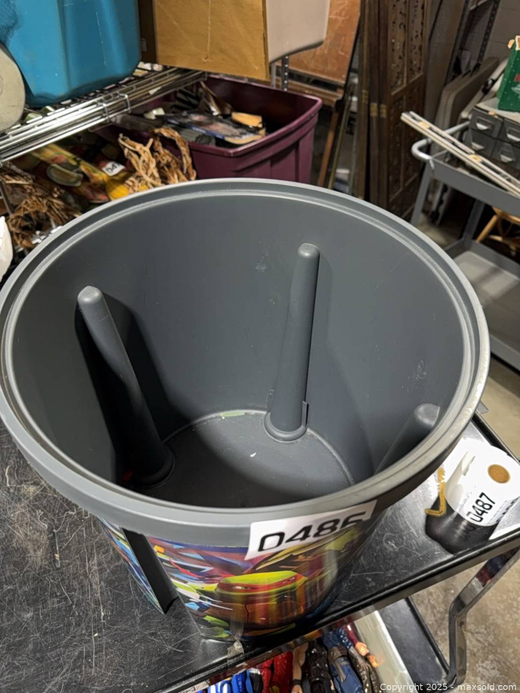 TMNT Trash Can & Superhero Action Figures | Maxsold