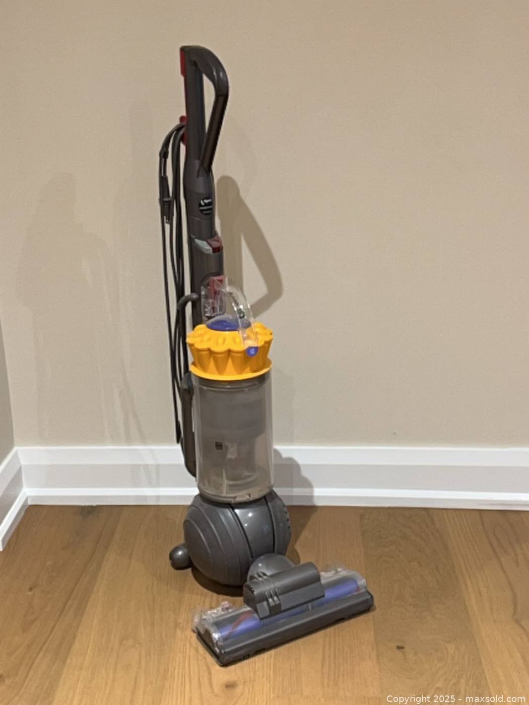 Dyson DC66 Upright Vacuum Cleaner | Maxsold