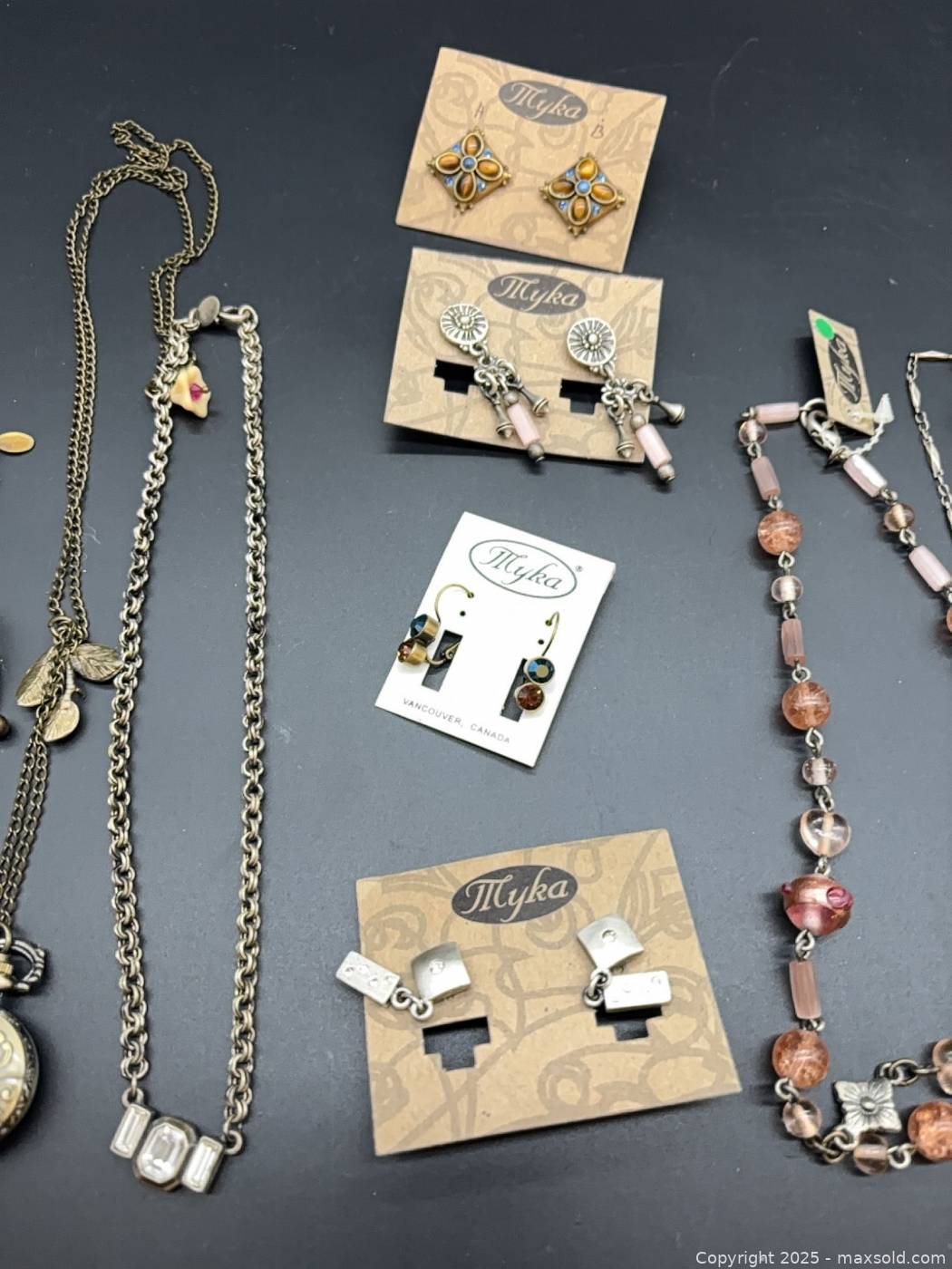 Myka earrings, necklaces, bracelet and brooch | Maxsold