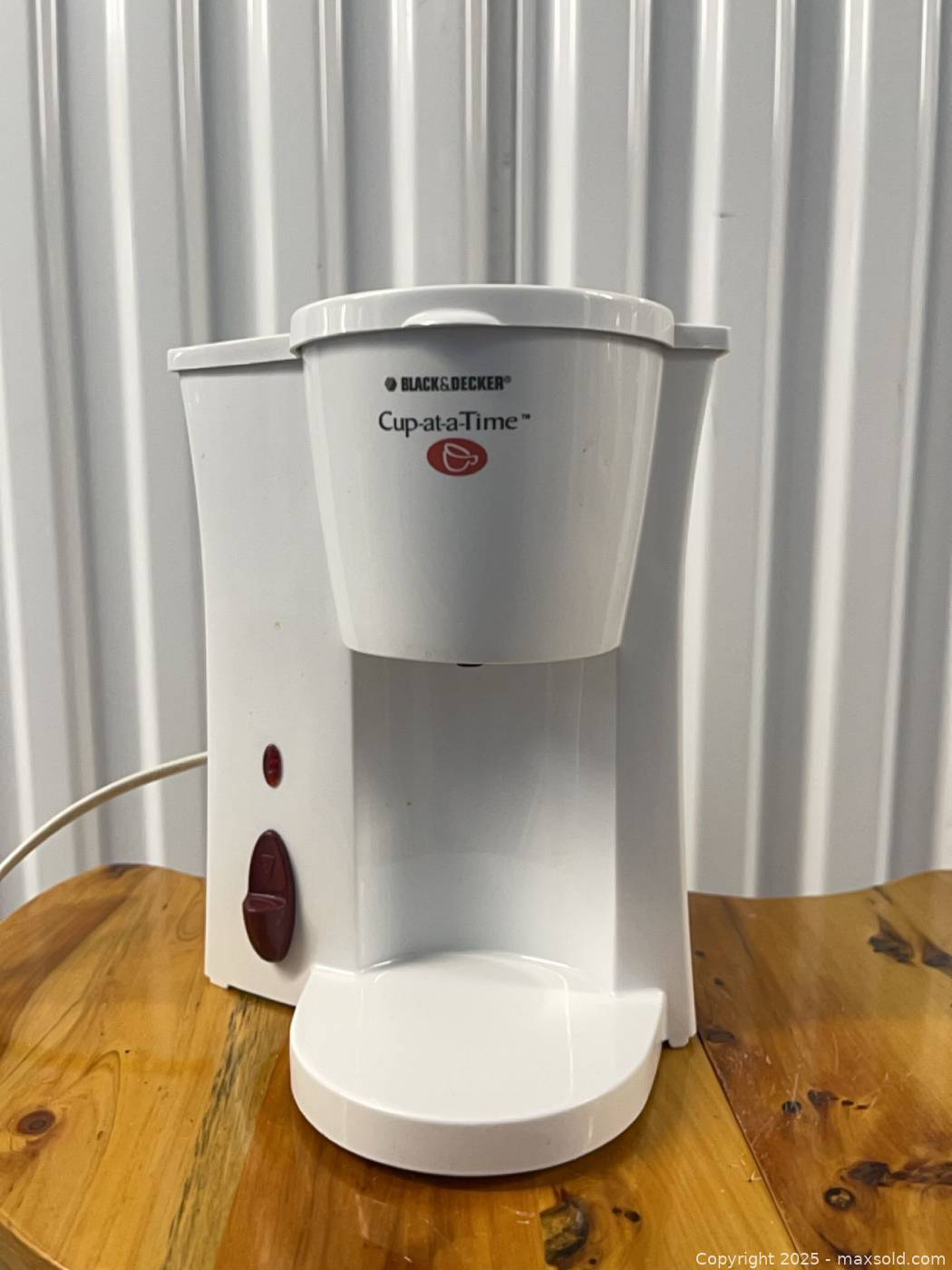 Black & Decker Cup-at-a-Time Coffee Maker & Honeywell Warm Mist ...