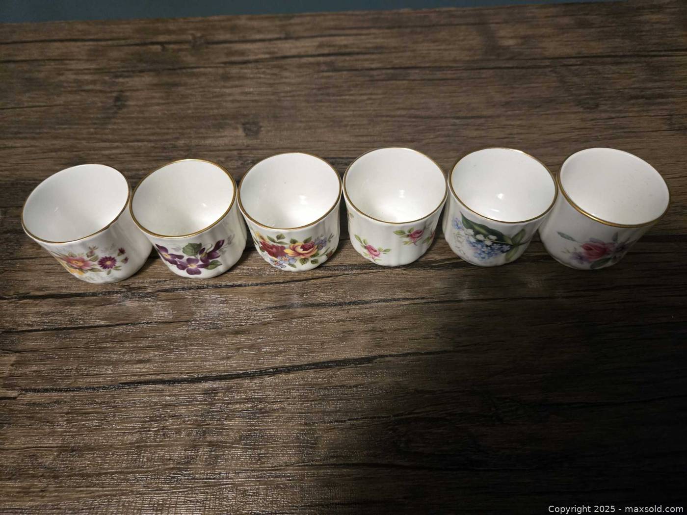 Duchess fine bone china handleless demitasse cups | Maxsold