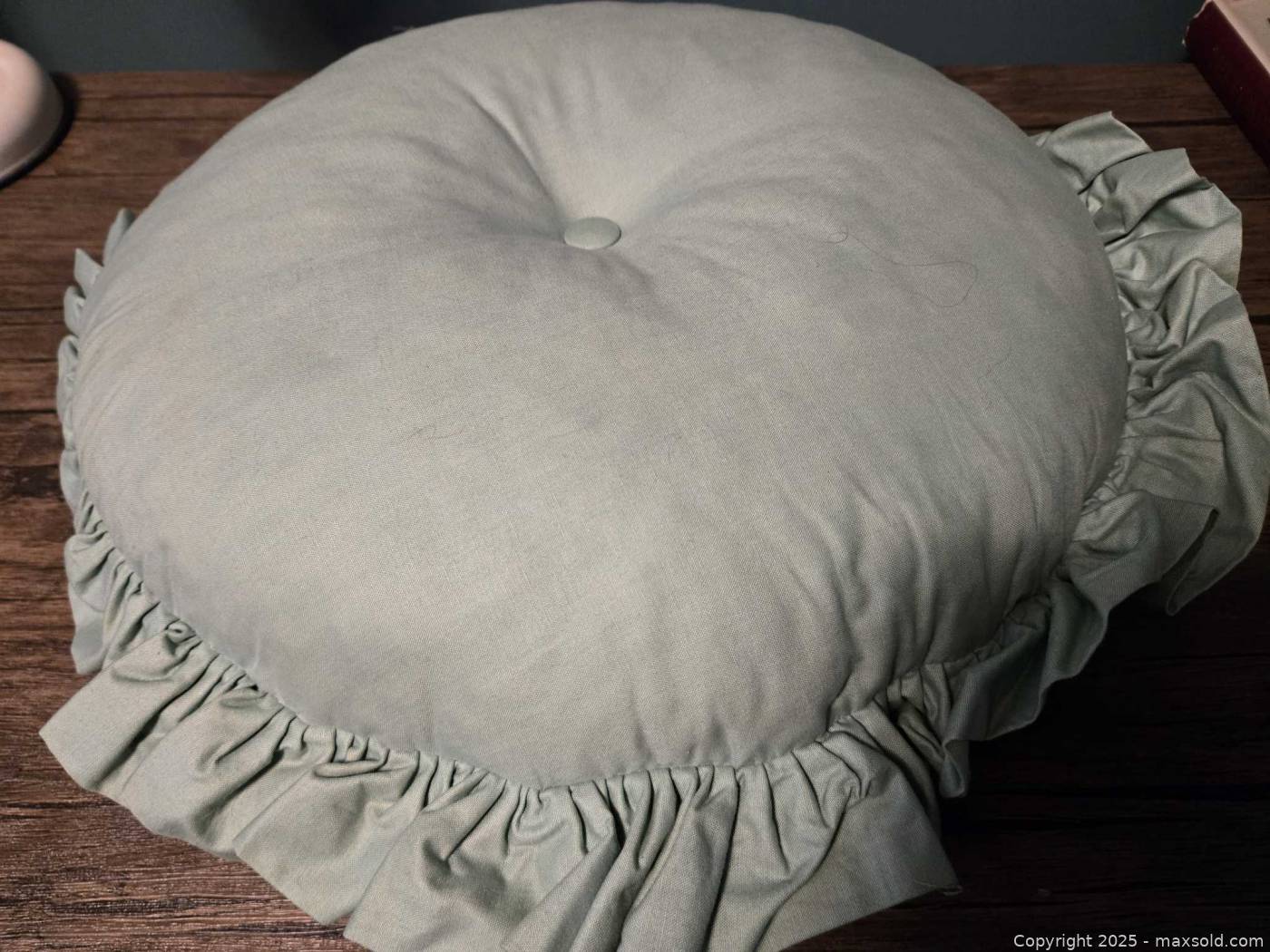 Vintage seafoam green round ruffled pillow | Maxsold
