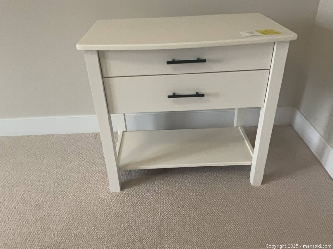 Solid wood white table with 2 drawers | Maxsold