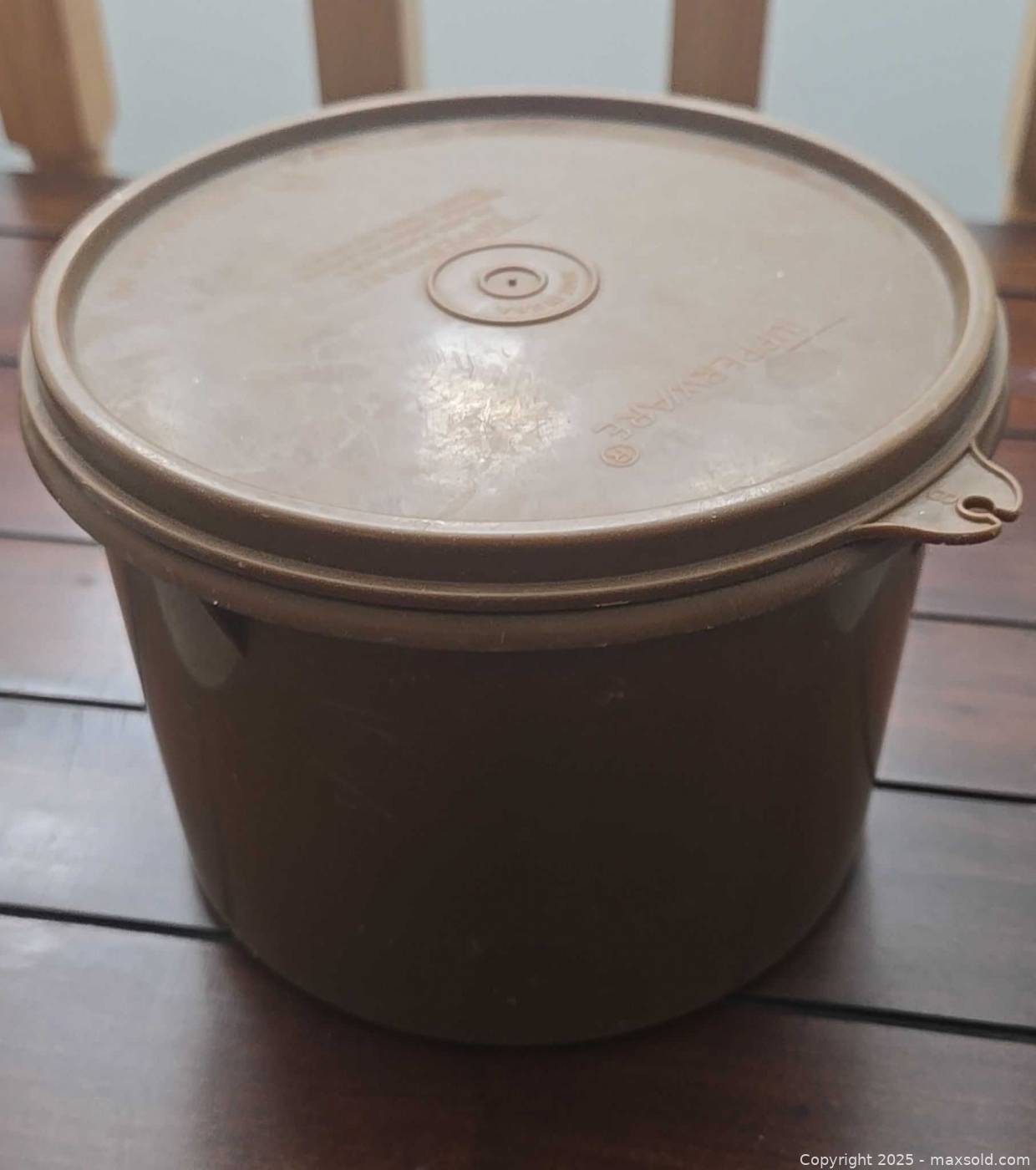 Tupperware Storage Containers 4pcs | Maxsold