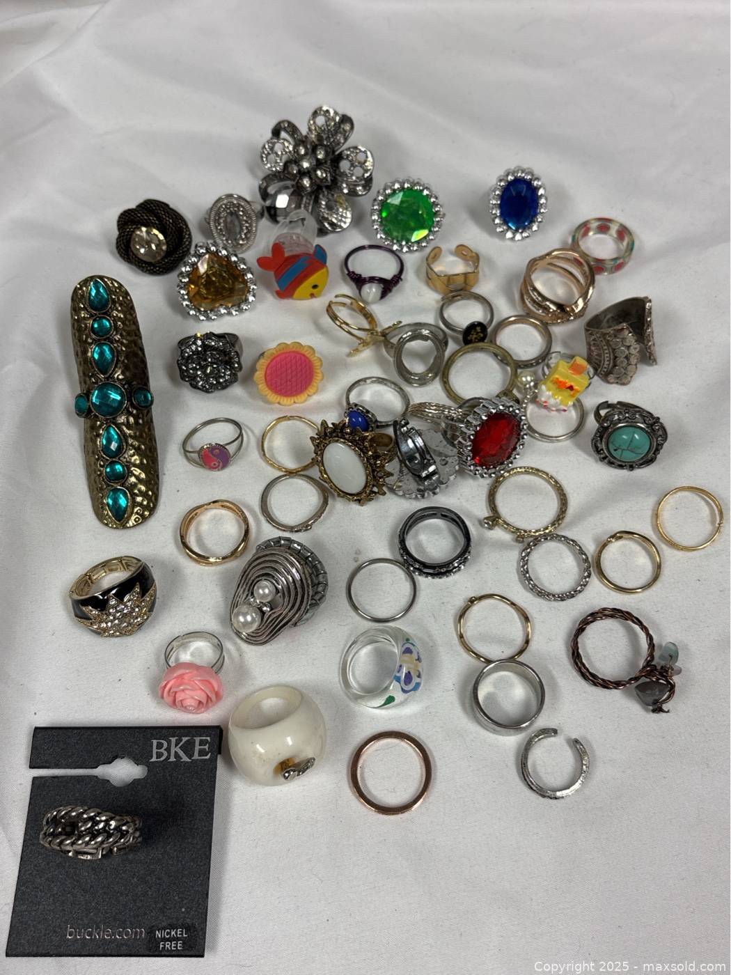 Mixed Lot Of 50 Assorted Rings | Maxsold