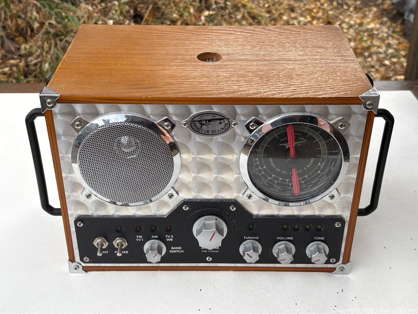 Spirit of St. Louis Field Radio with Cassette | Maxsold