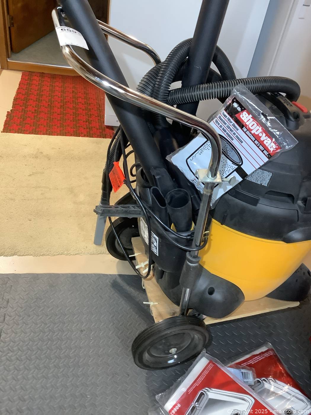 Shop-Vac 15 gallon wet/dry vacuum on cart | Maxsold